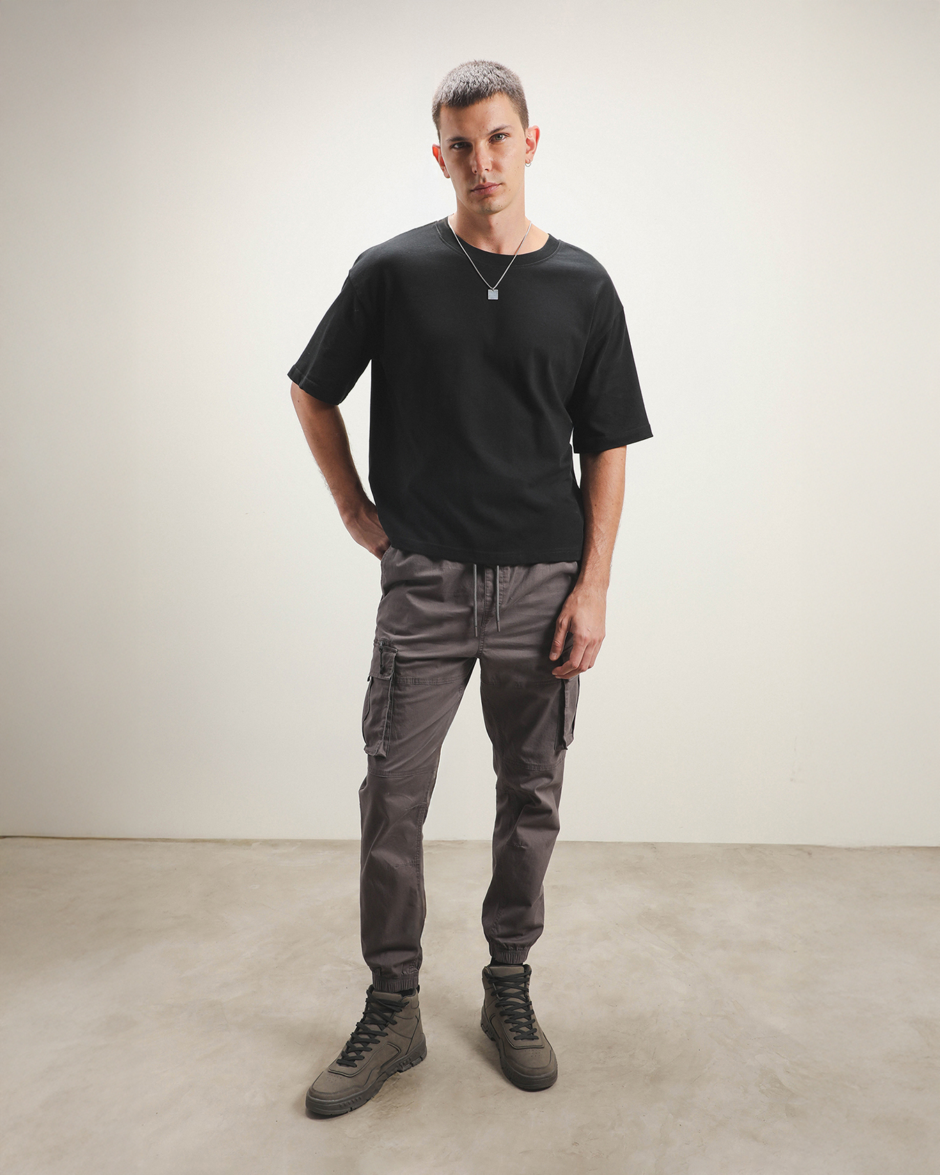 Jogger Cargo Gris Para hombre -30% OFF | C&A México