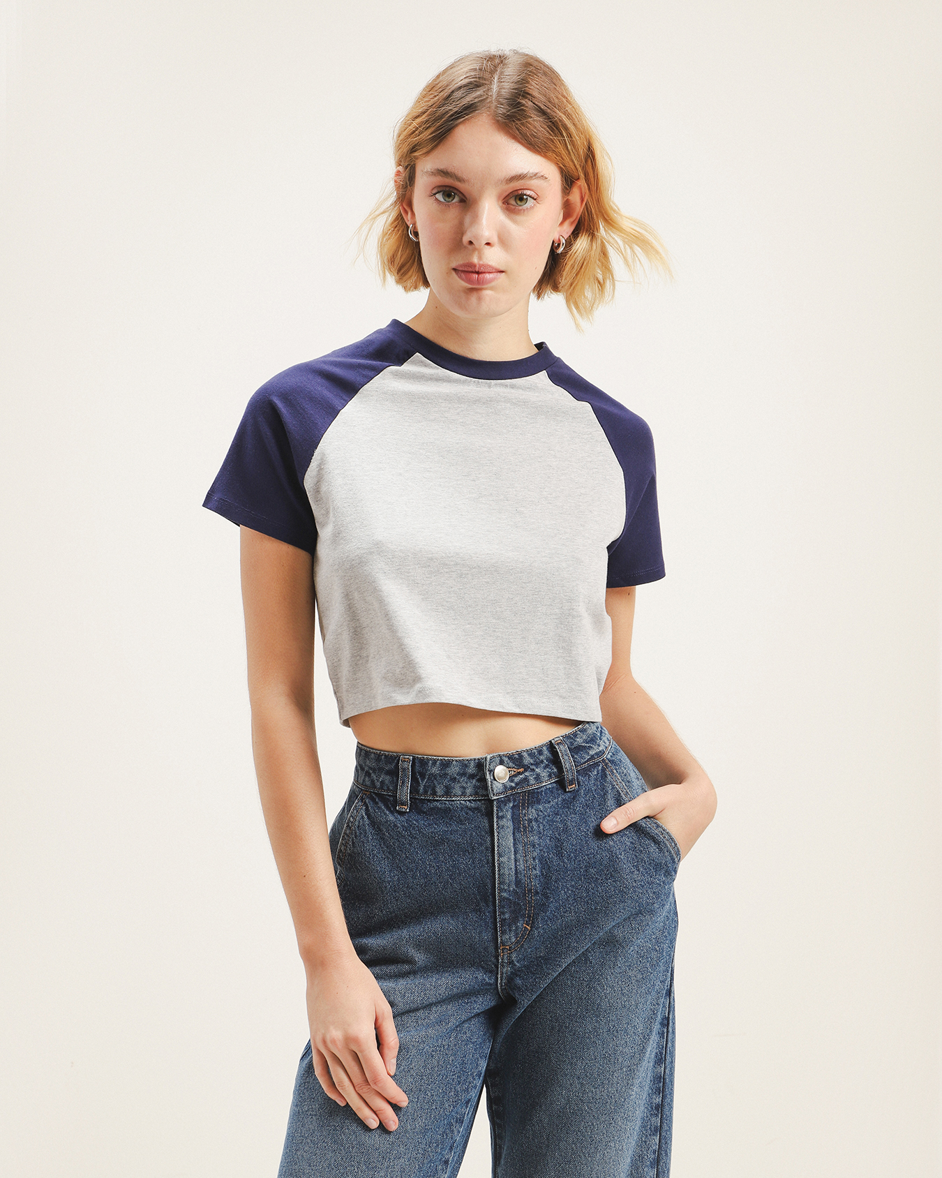 Playera Manga Ranglan Gris Claro Para mujer – C&A México